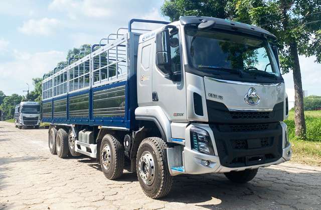 xe tải 5 chân Chenglong thùng 9m9, tải cao nhất phân khúc